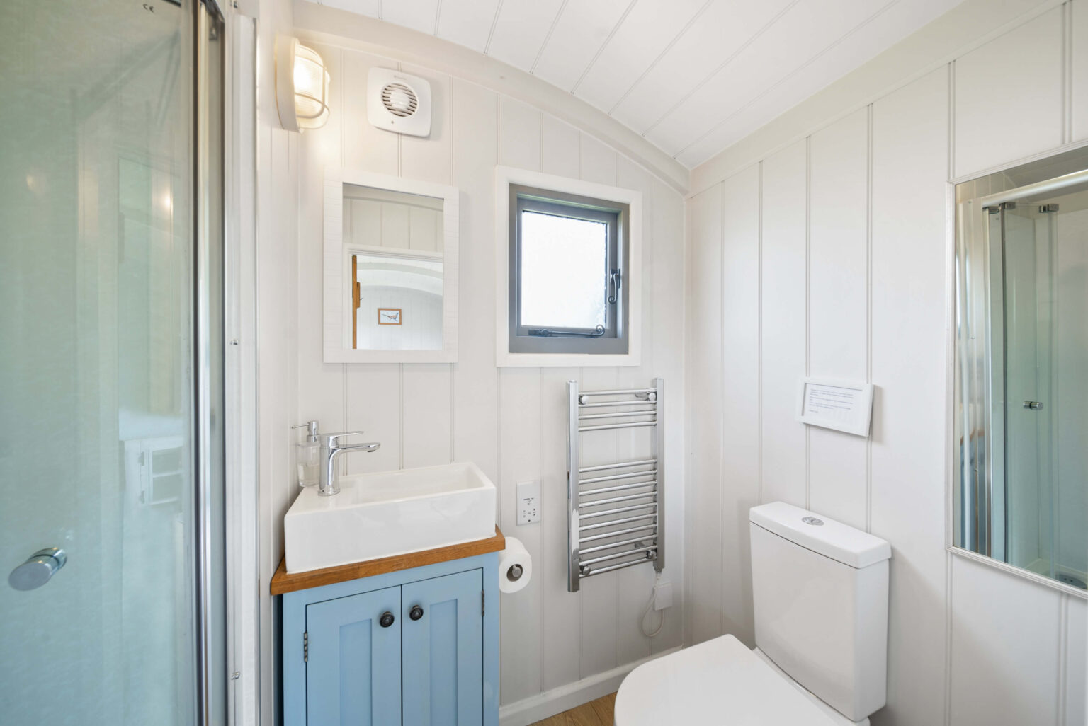 Luxury Shepherds Hut set in stunning Yorkshire countryside