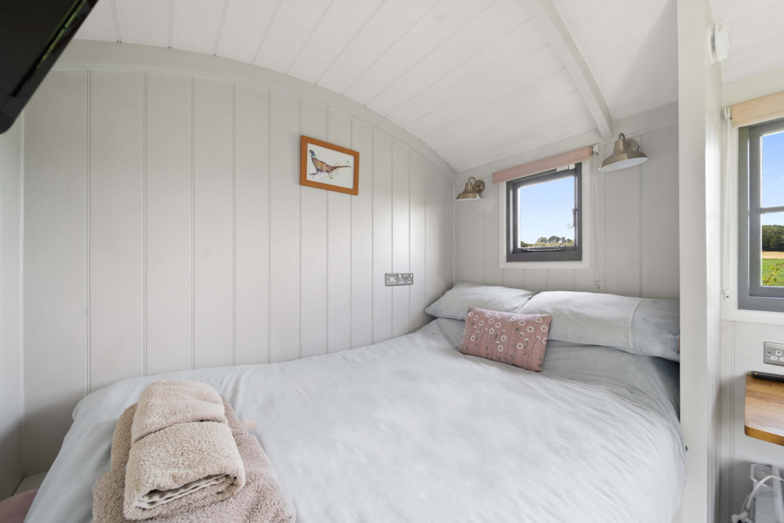 Luxury Shepherds Hut set in stunning Yorkshire countryside